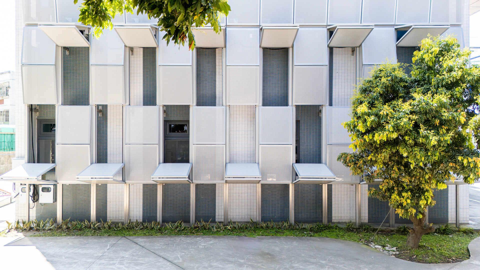 Kinetic Facade-水平式動態智能外牆